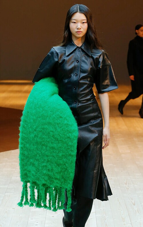 Giant Scarves - The Fashiongton Post